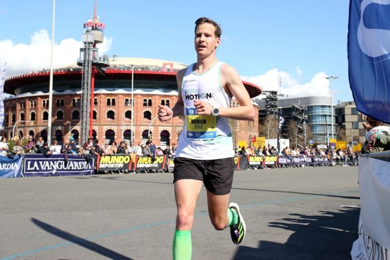 Romain passe sous les 2h35 au Marathon de Barcelone - RunMotion Coach ...